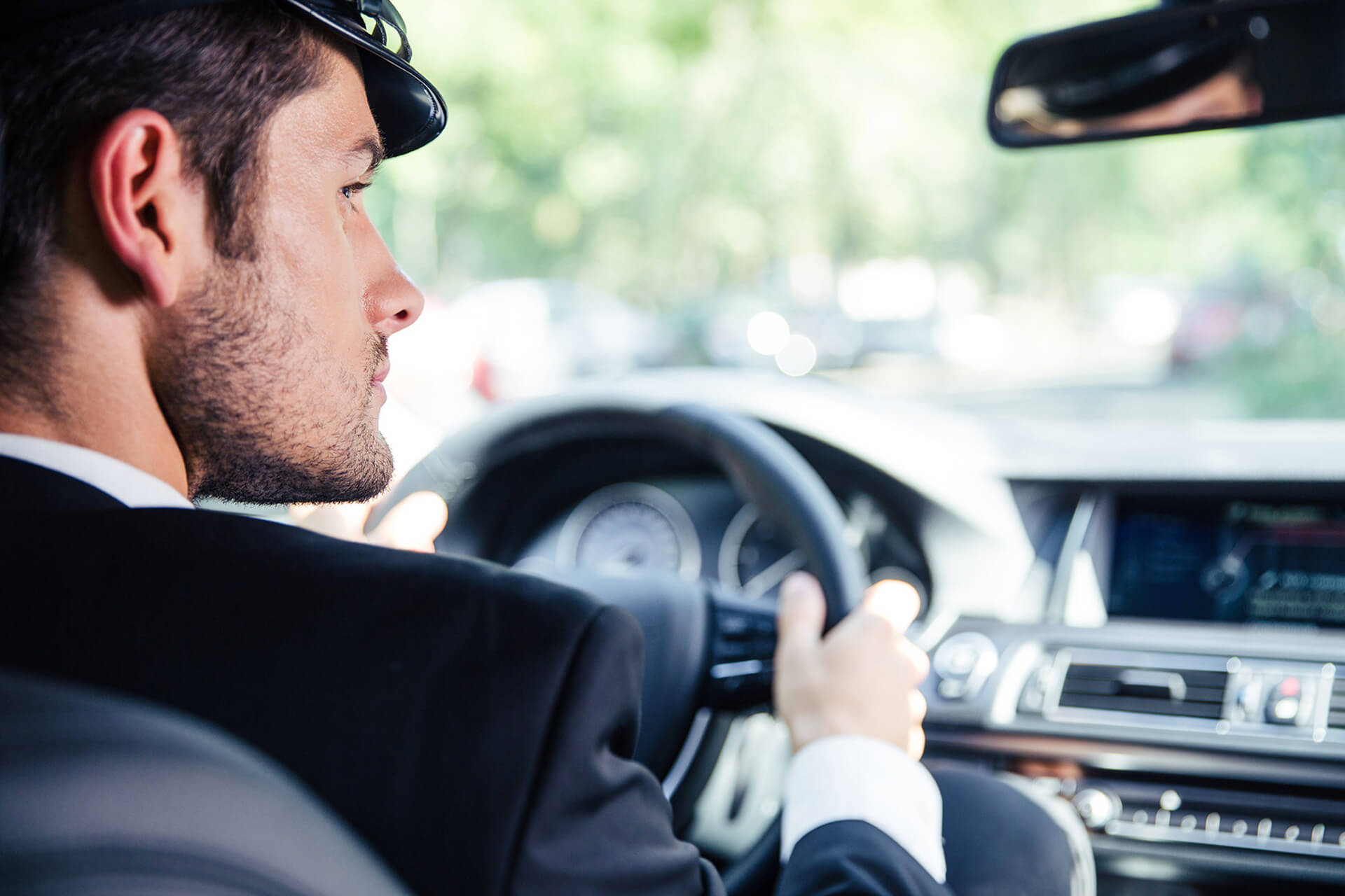 Roma con coche privado y chófer, un día inolvidable en la ciudad eterna